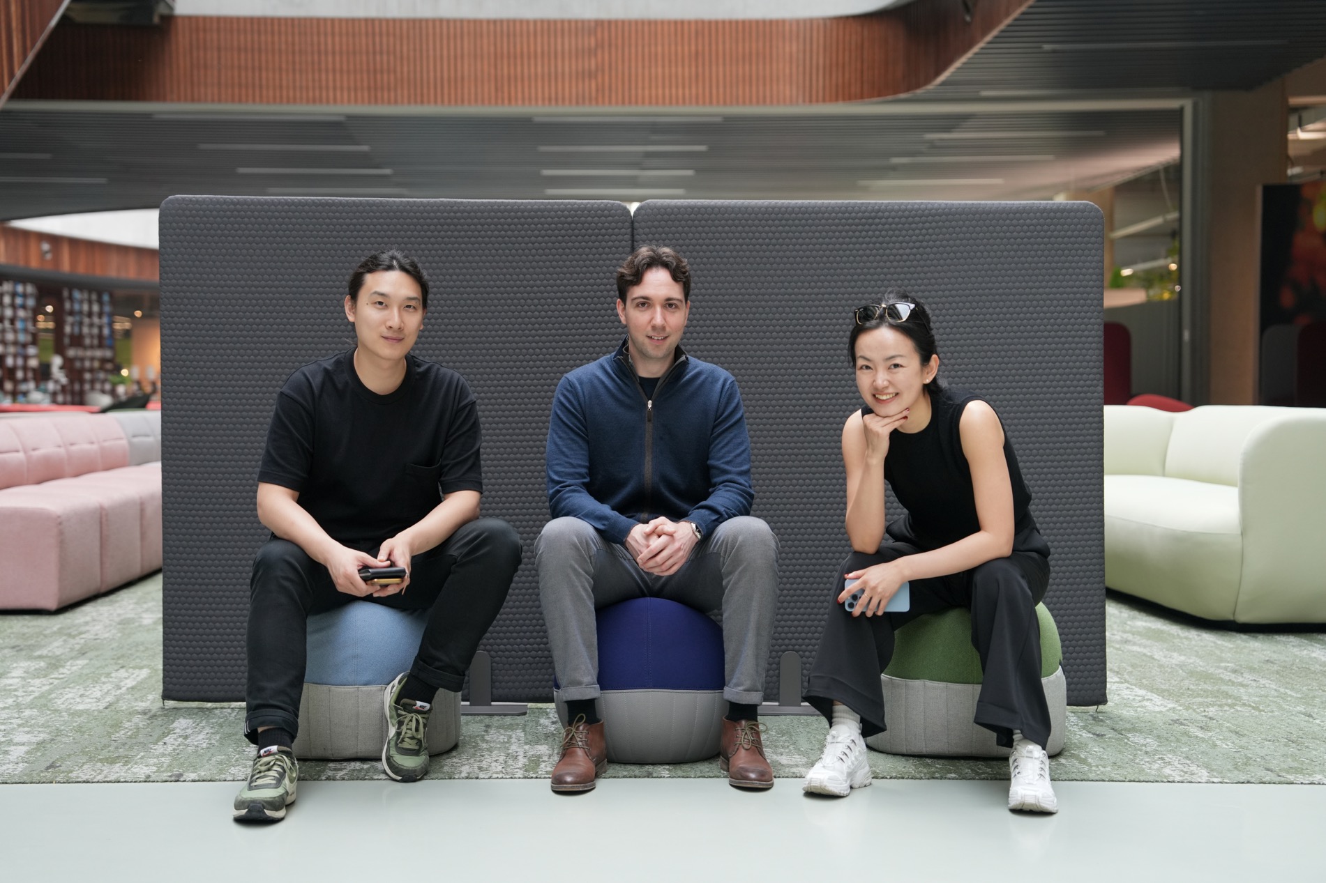 Mat | Oversized Chair | Sunon Furniture